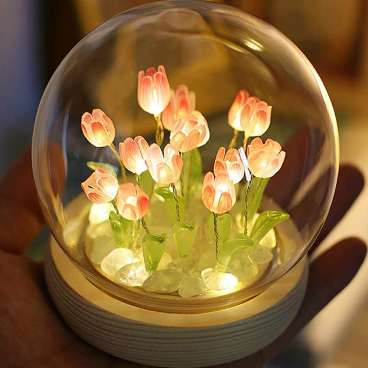 Ночник-светильник с тюльпанами под стеклянным куполом