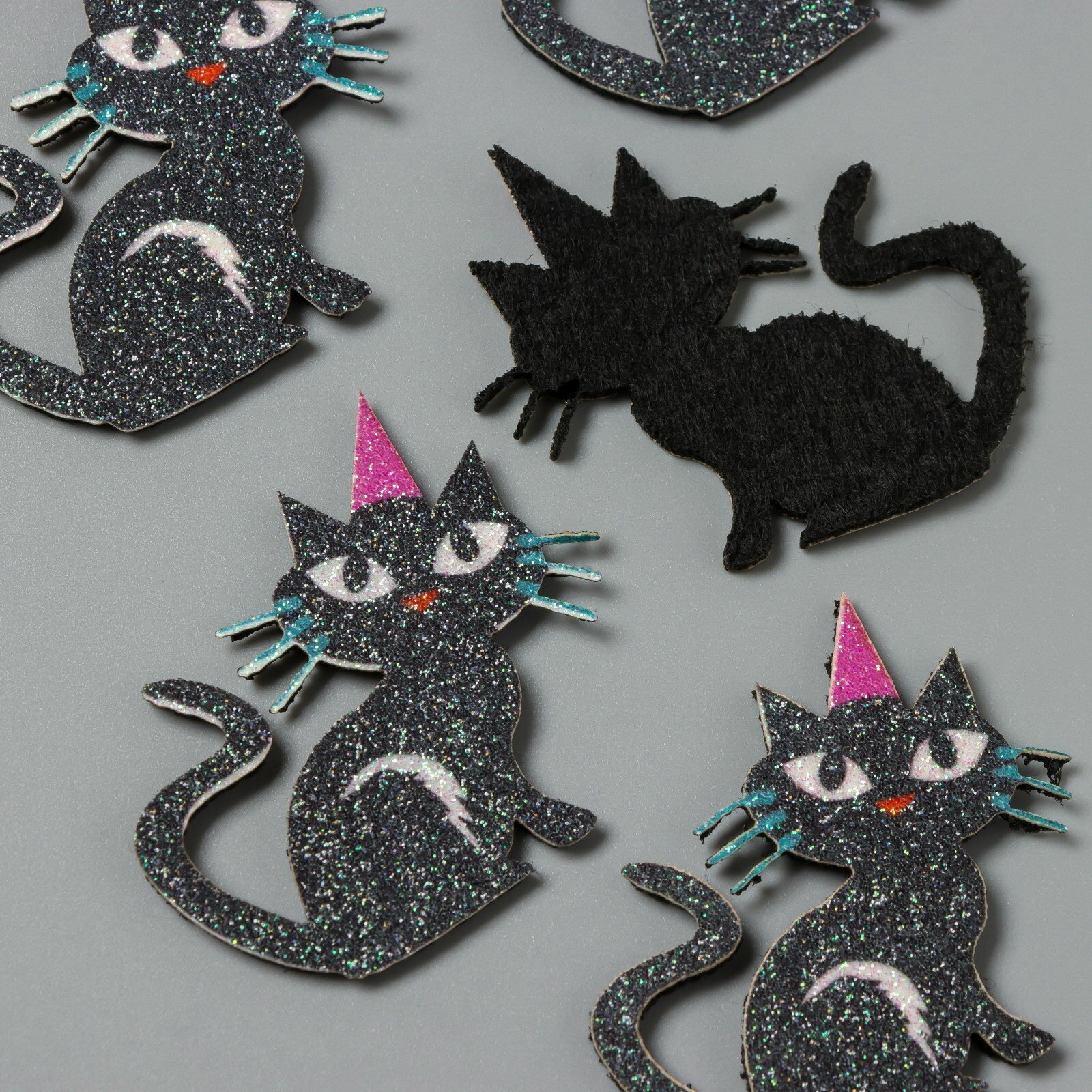 Декор для творчества войлок блеск "Чёрный кот", 5.5x4 см, цвет: чёрный, 5 шт.