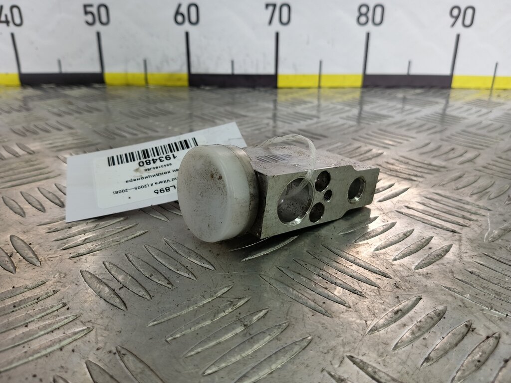 Клапан кондиционера Б/У для SUZUKI Grand Vitara II (2005—2008) 9543164J80