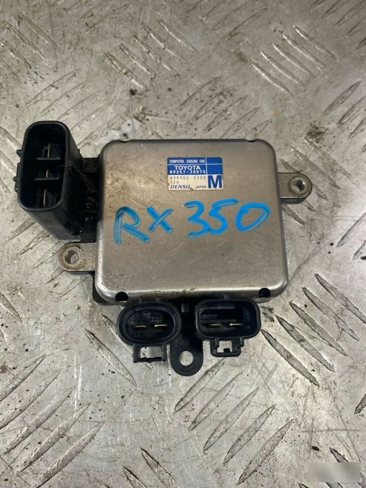 Блок управления вентиляторами Lexus RX350 2007