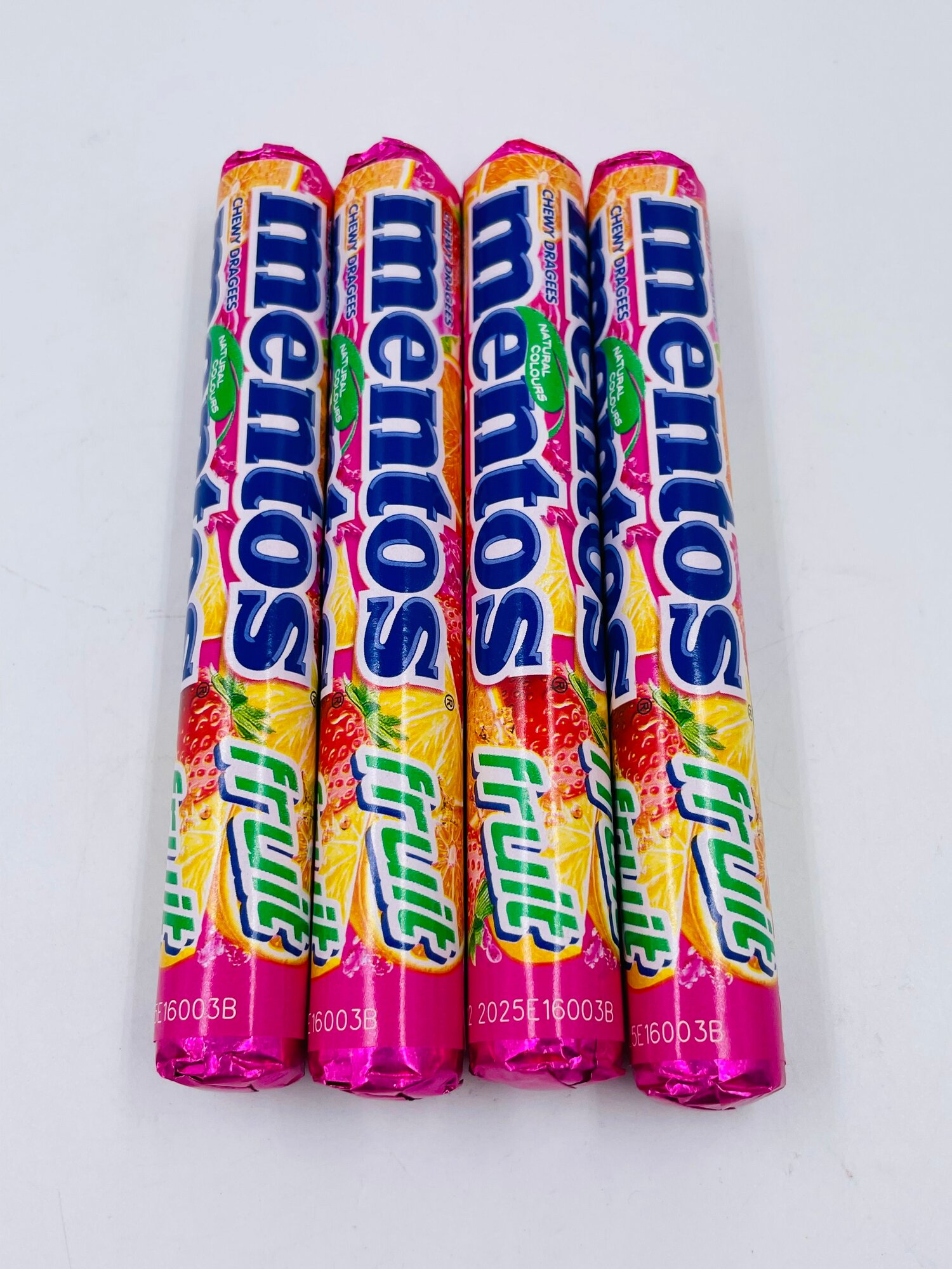 Mentos Жевательные драже Fruit Фрукты с натуральным соком, 4 шт. по 38 г