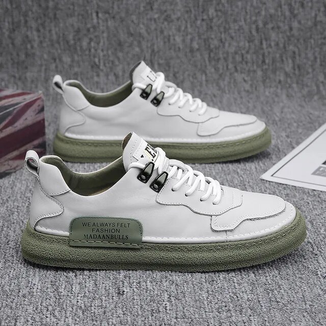 Обувь модная, удобная и нескользящая. Новинка 2023 года: мужская повседневная обувь, износостойкая обувь для отдыха на природе, лёгкая обувь на все сезоны.