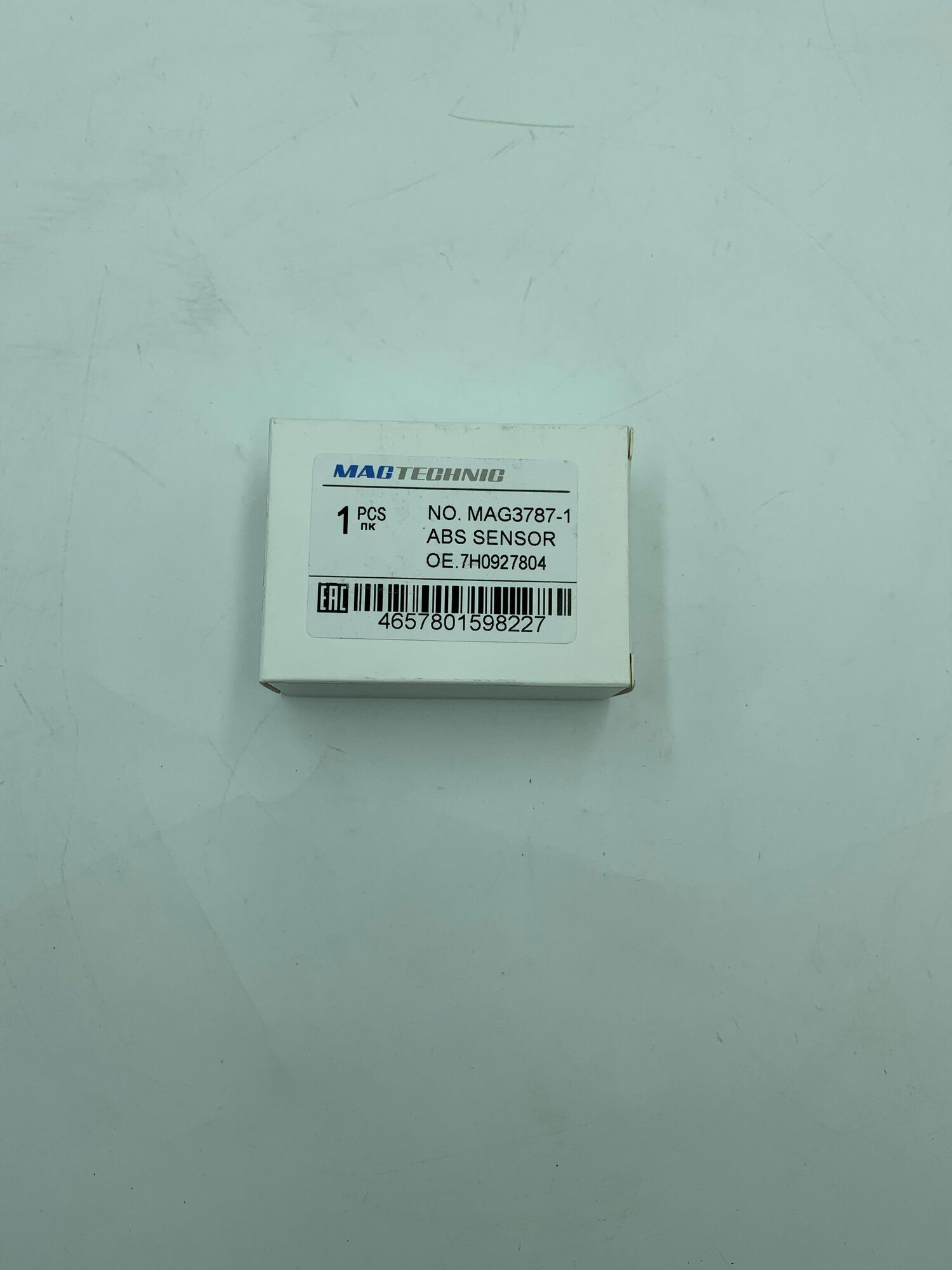 Датчик ABS передний правый VW GOLF V 04- / MULTIVAN V 03- / PASSAT 05- / TRANSPORTER V FRONT R