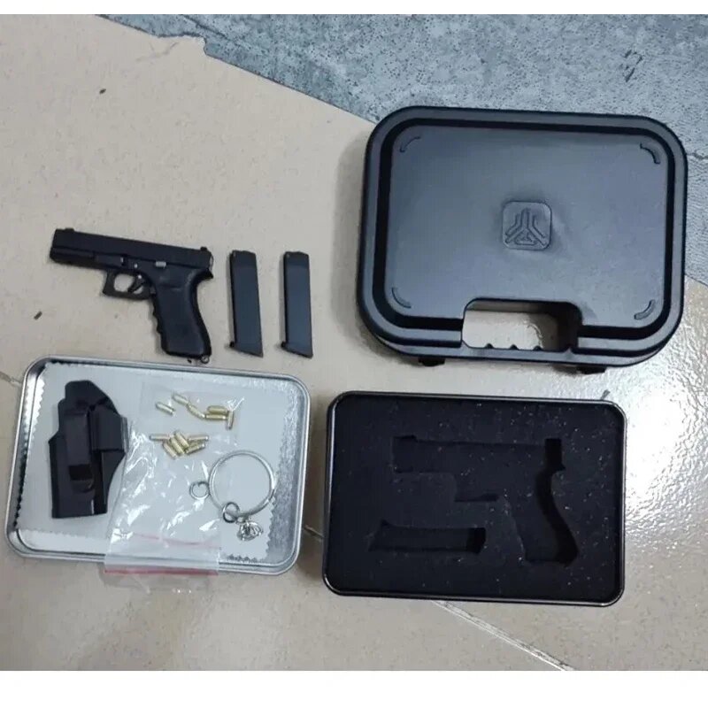 Модель пистолета glock 17 с дополнительными деталями, SETC