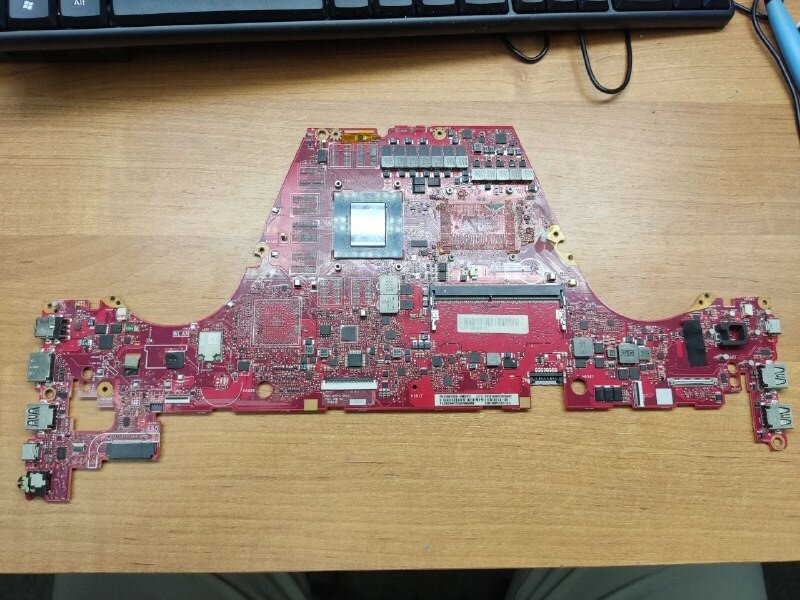 Материнская плата ASUS GX701GWR донор N18E-G2-A1