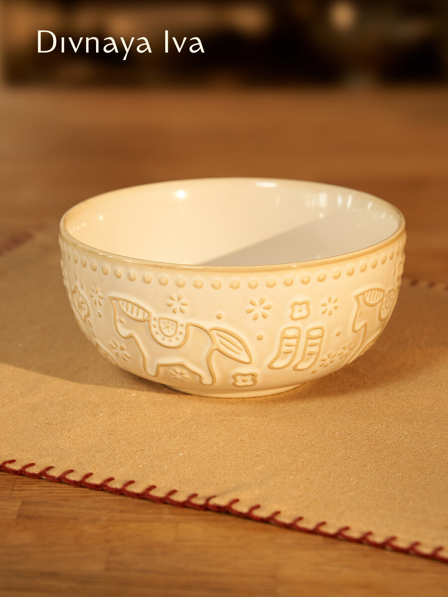 Тарелка-боул из твердого фрафора, миска для закусок глубокая, посуда с рисунком пряничный домик, диаметр 16 см, высота 7,5 см, Divnaya Iva