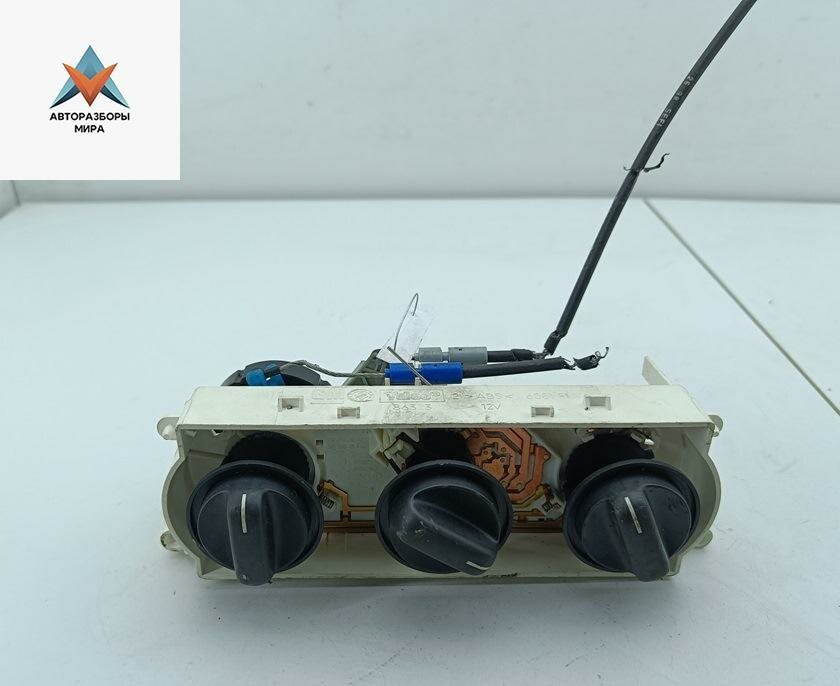 Блок управления печки / климат-контроля Opel Vectra B 1998 90569390