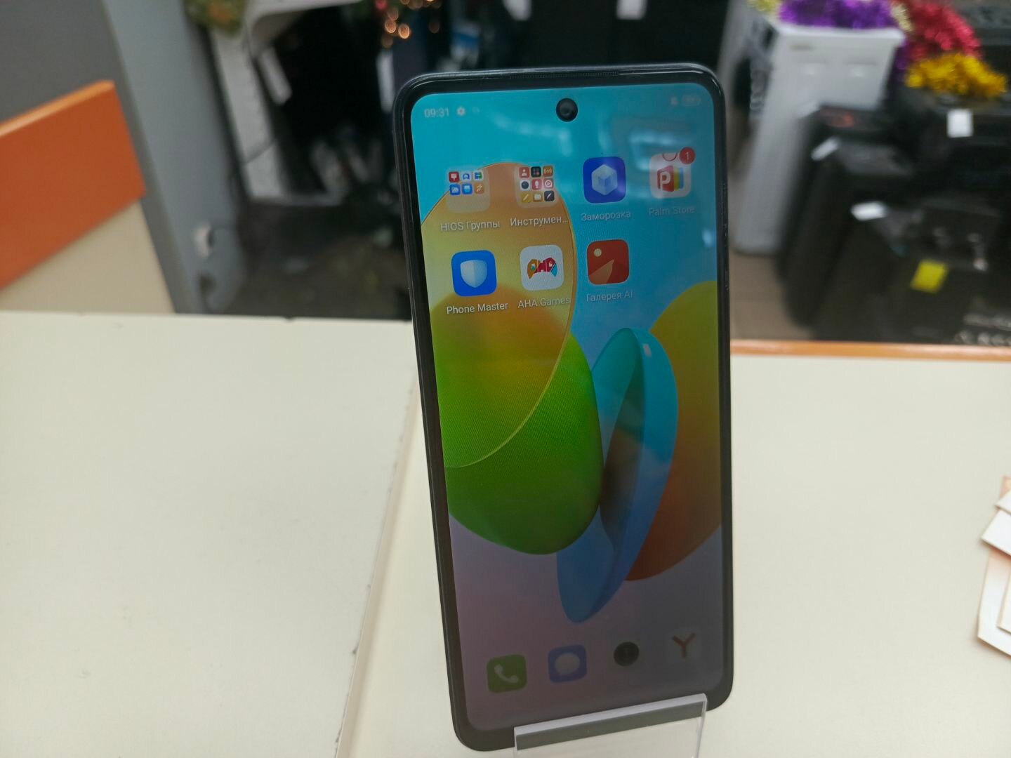 Смартфон TECNO Spark 20C 8/128 ГБ, б/у, уценка