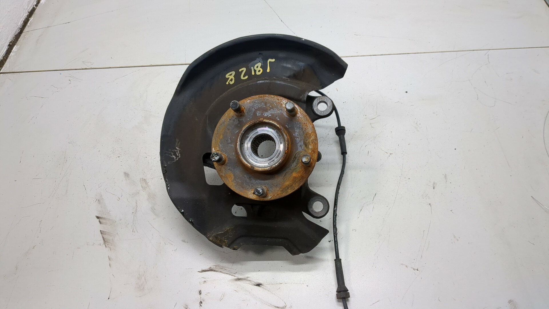 Ступица (кулак, цапфа) правая передняя Renault Koleos 2016- Б/У