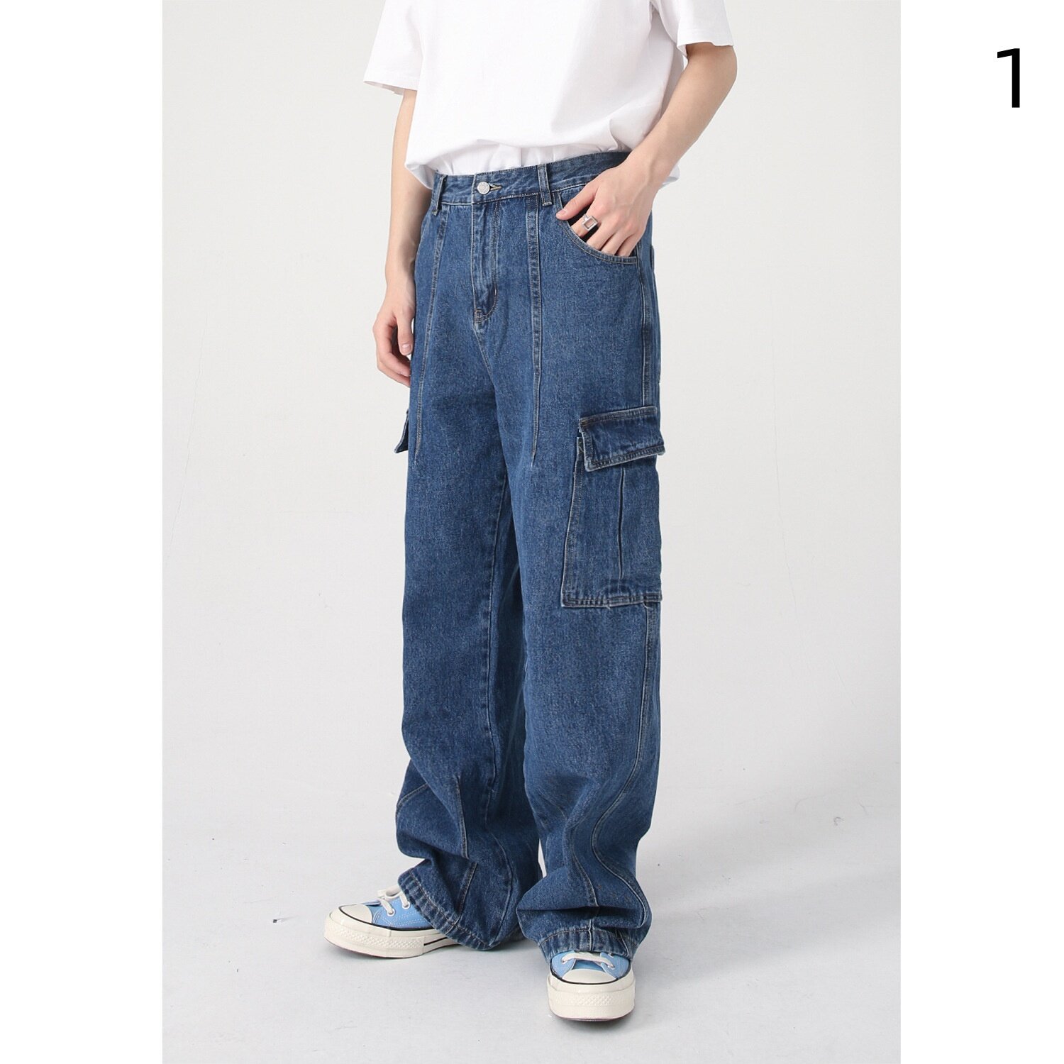 Американские рабочие джинсы свободного кроя в винтажном стиле с контрастными вставками и большими карманами.