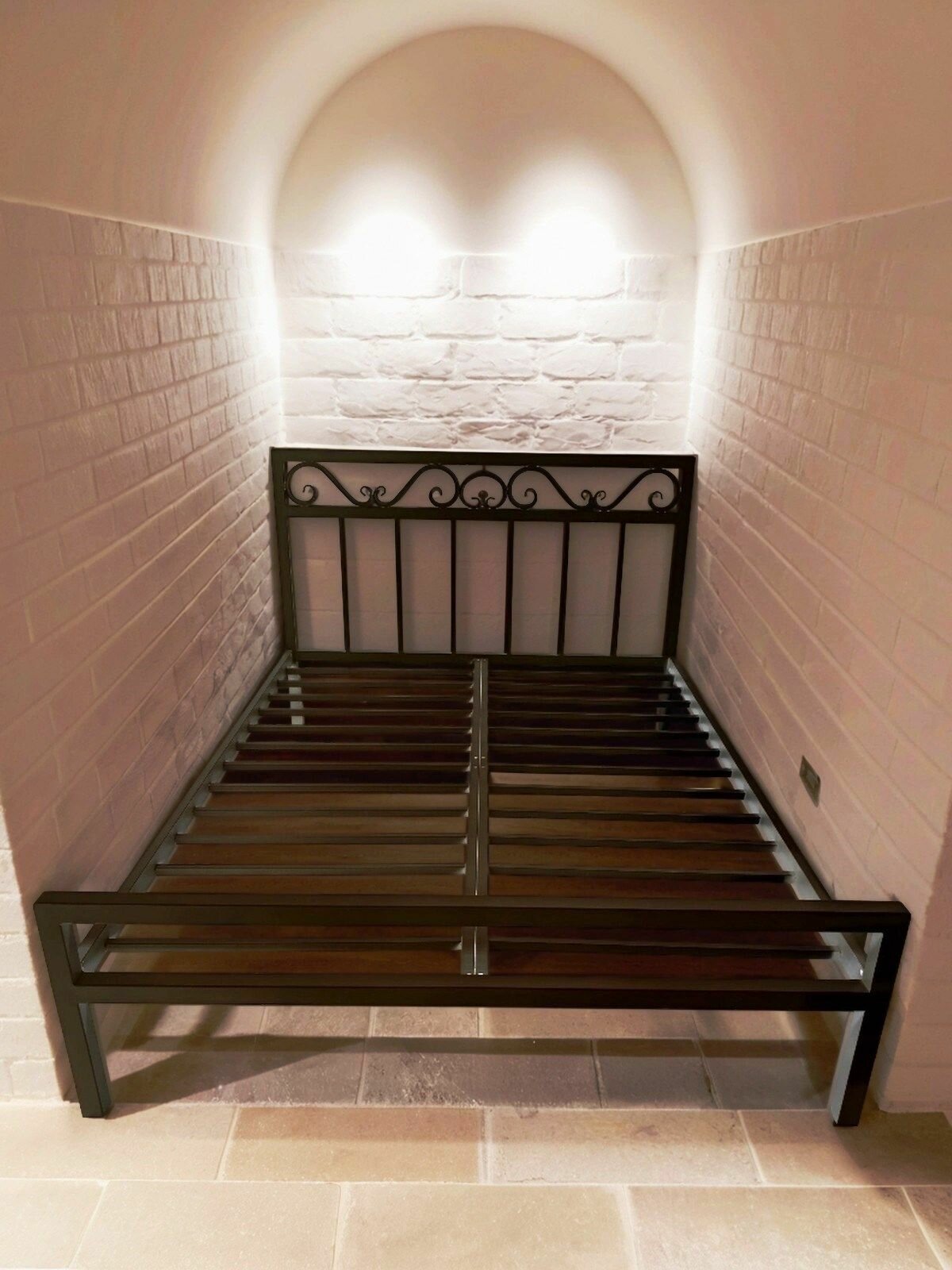 Кровать Loft Mebel "Мира", кованая, ортопедические свойства, с изголовьем и изножьем — фото 1