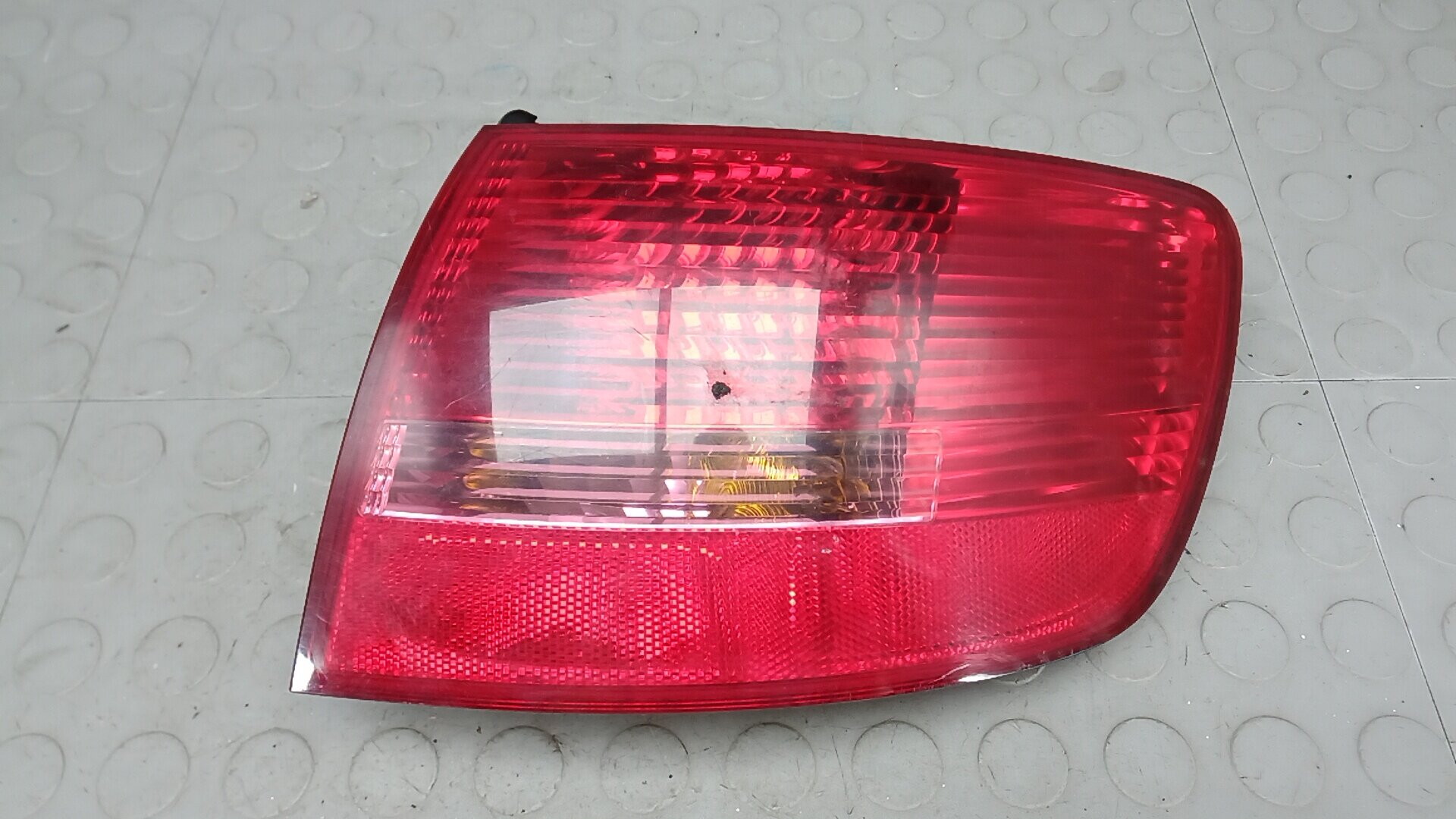 Фонарь задний правый AUDI A6 C6, Номер 4F9945096