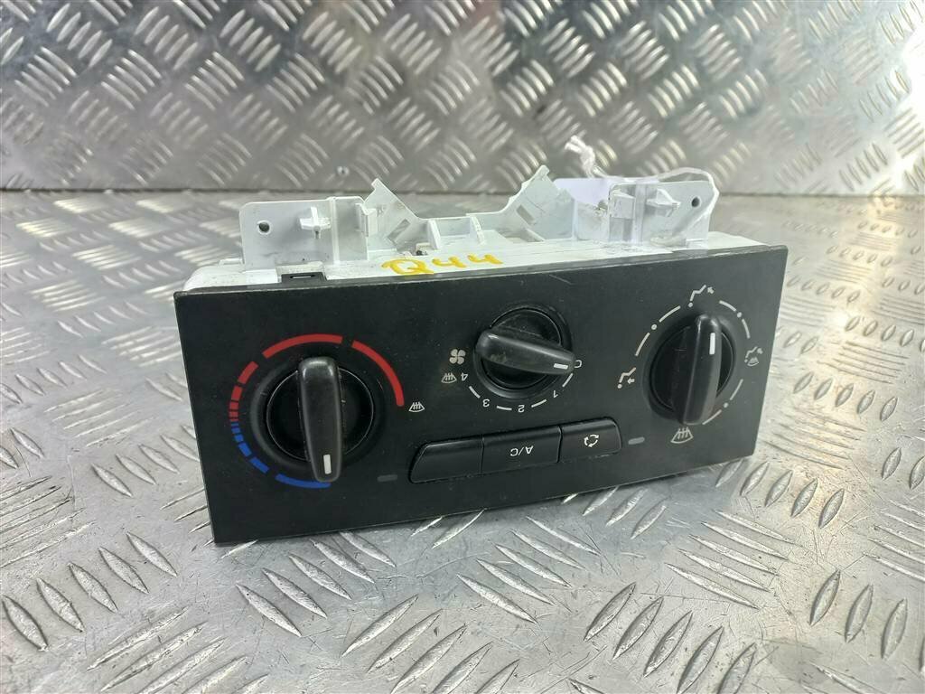 Блок управления печкой Б/У для Peugeot Partner II рестайлинг (2012—2015) 6452K8