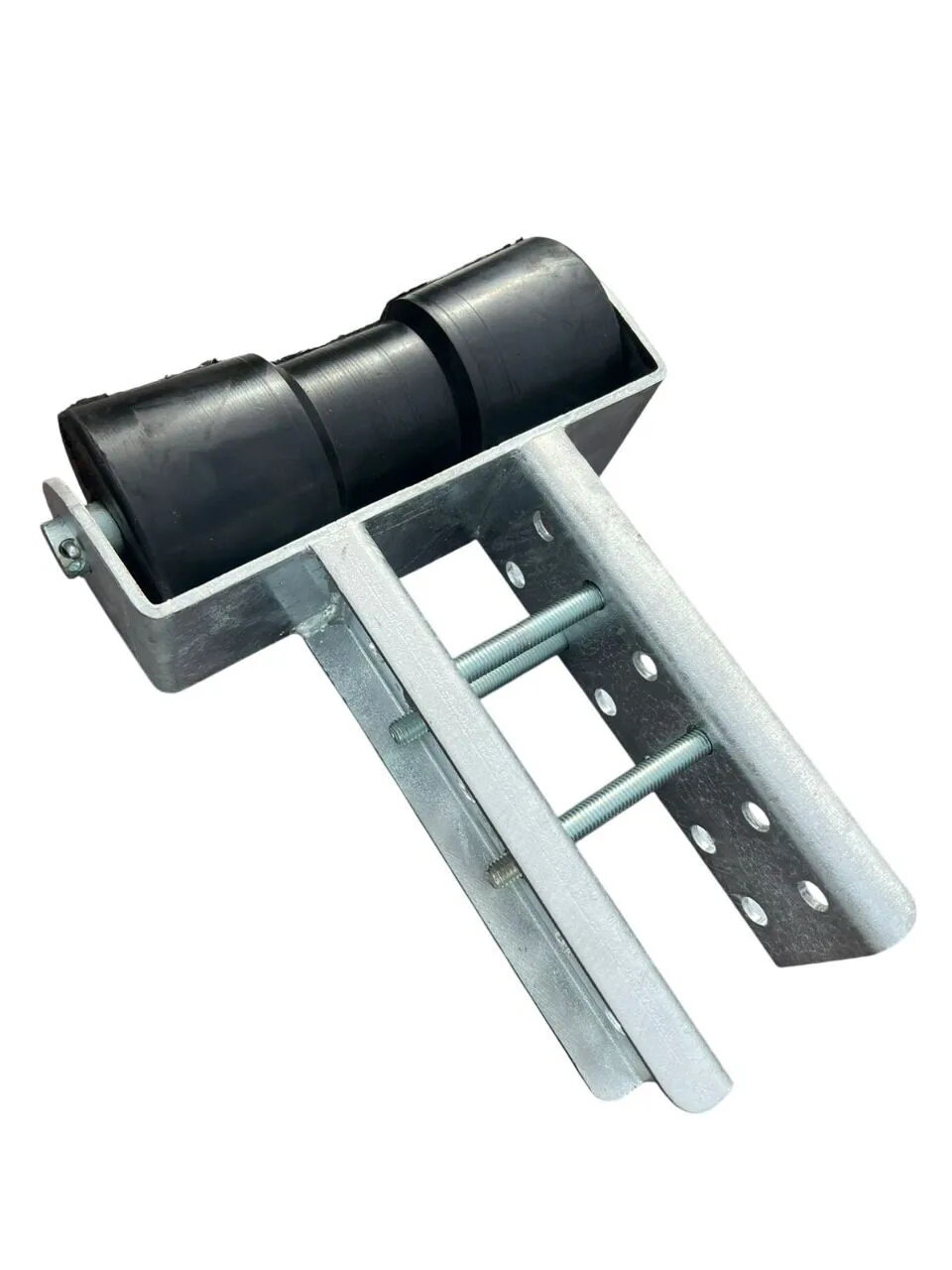 Килевой ролик регулируемый по высотена продольнцю балку(дышло) 60*80мм