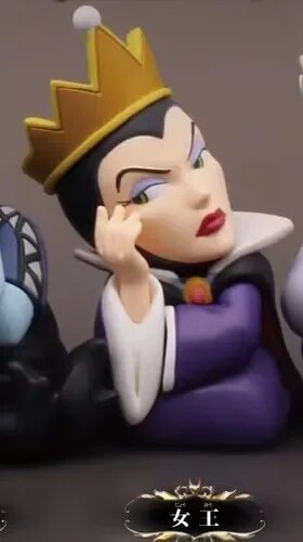 TOMY Gashapon Disney Villains Фигурки Evil Queen
