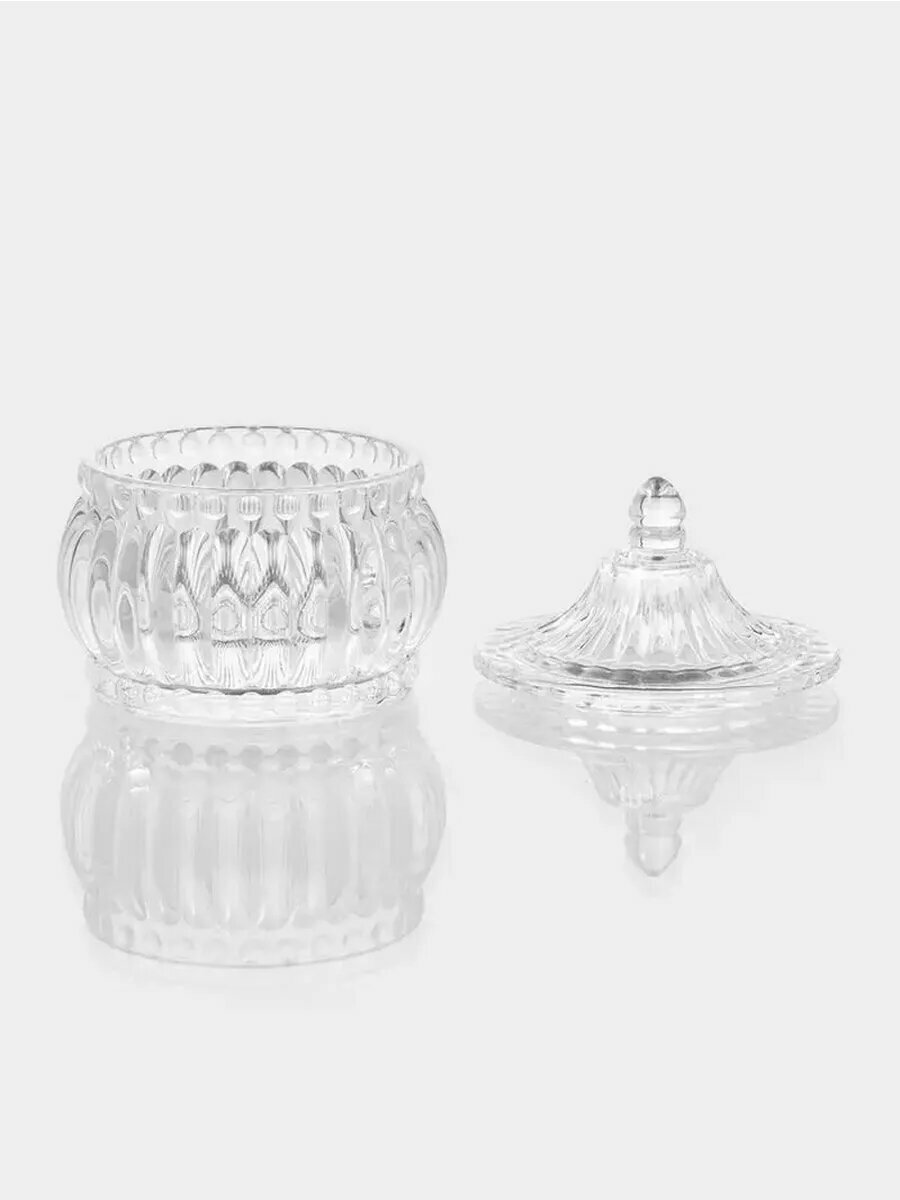 Стильная прозрачная конфетница с крышкой