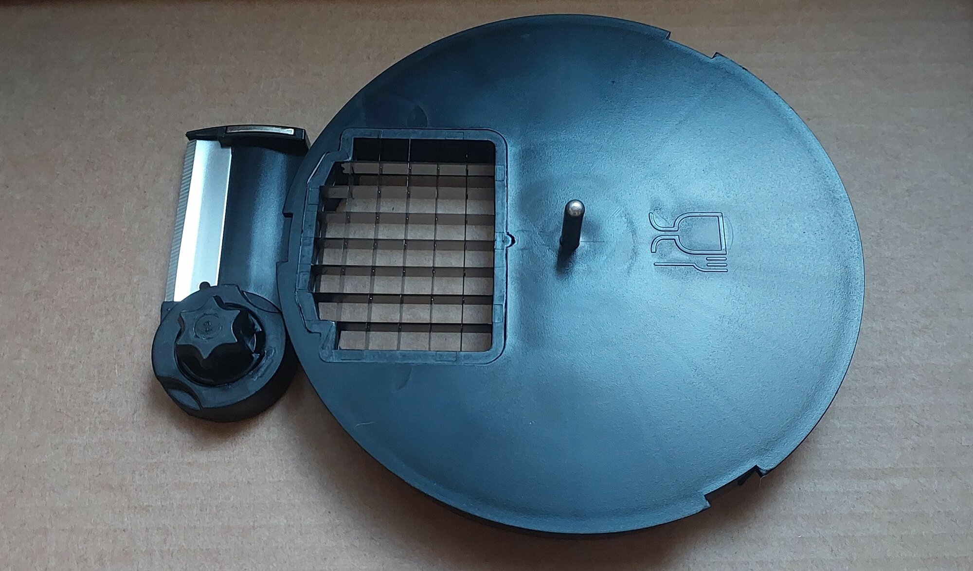 Polaris PHB 1590AL CUBE. Вставка для нарезки кубиком в чашу 2л.