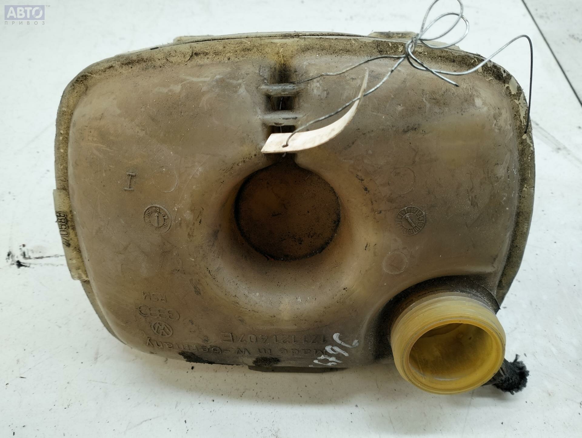 Бачок расширительный Volkswagen Passat B2