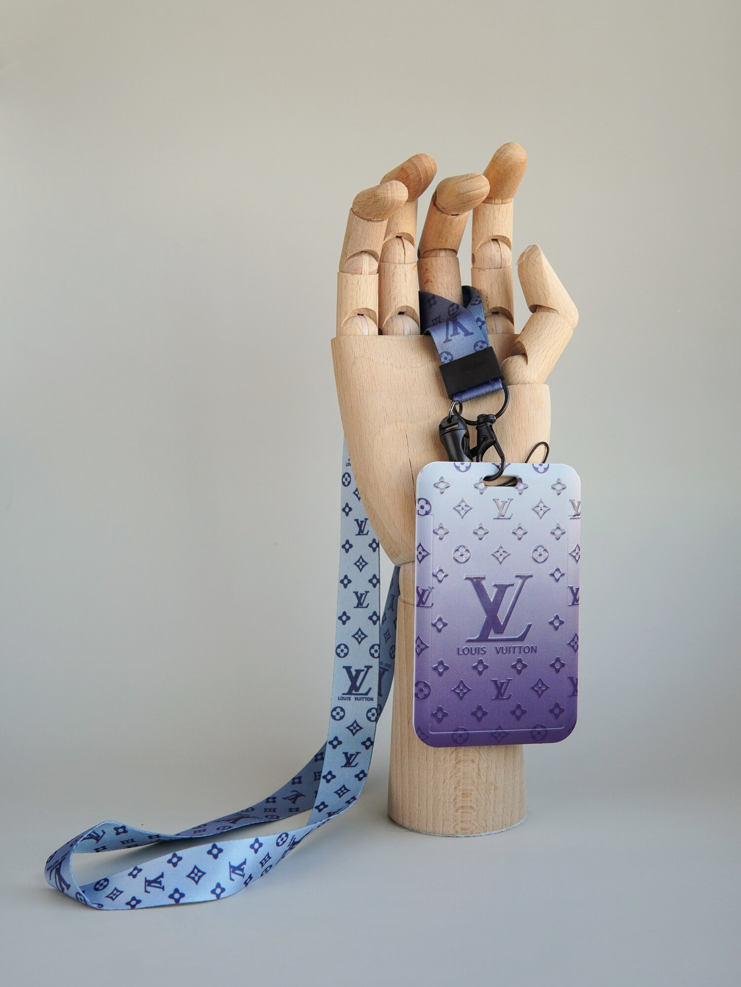 Держатель для бейджа / пропуска | Фиолетово-голубой градиент | Роскошный аксессуар | Panda_Print