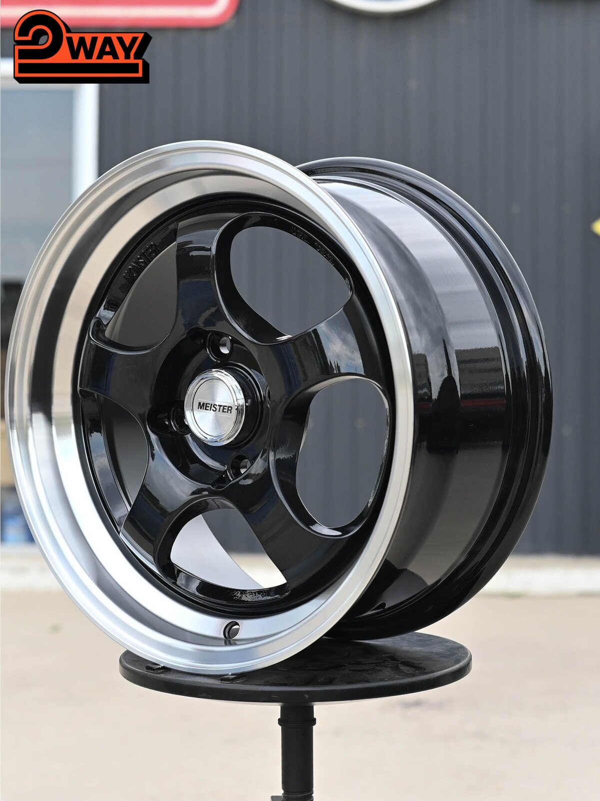 Комплект литых дисков R15 Work Meister ET+35 7J 4*100 (R091)