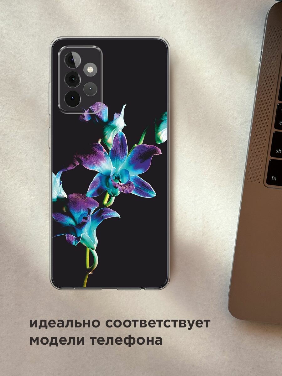 Чехол на Samsung Galaxy A72 / Самсунг Галакси А72 с принтом "Синий цветок на черном" — фото 1