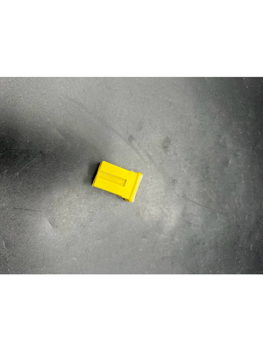 Предохранитель силовой ( 60A ) Контрактный Hitachi