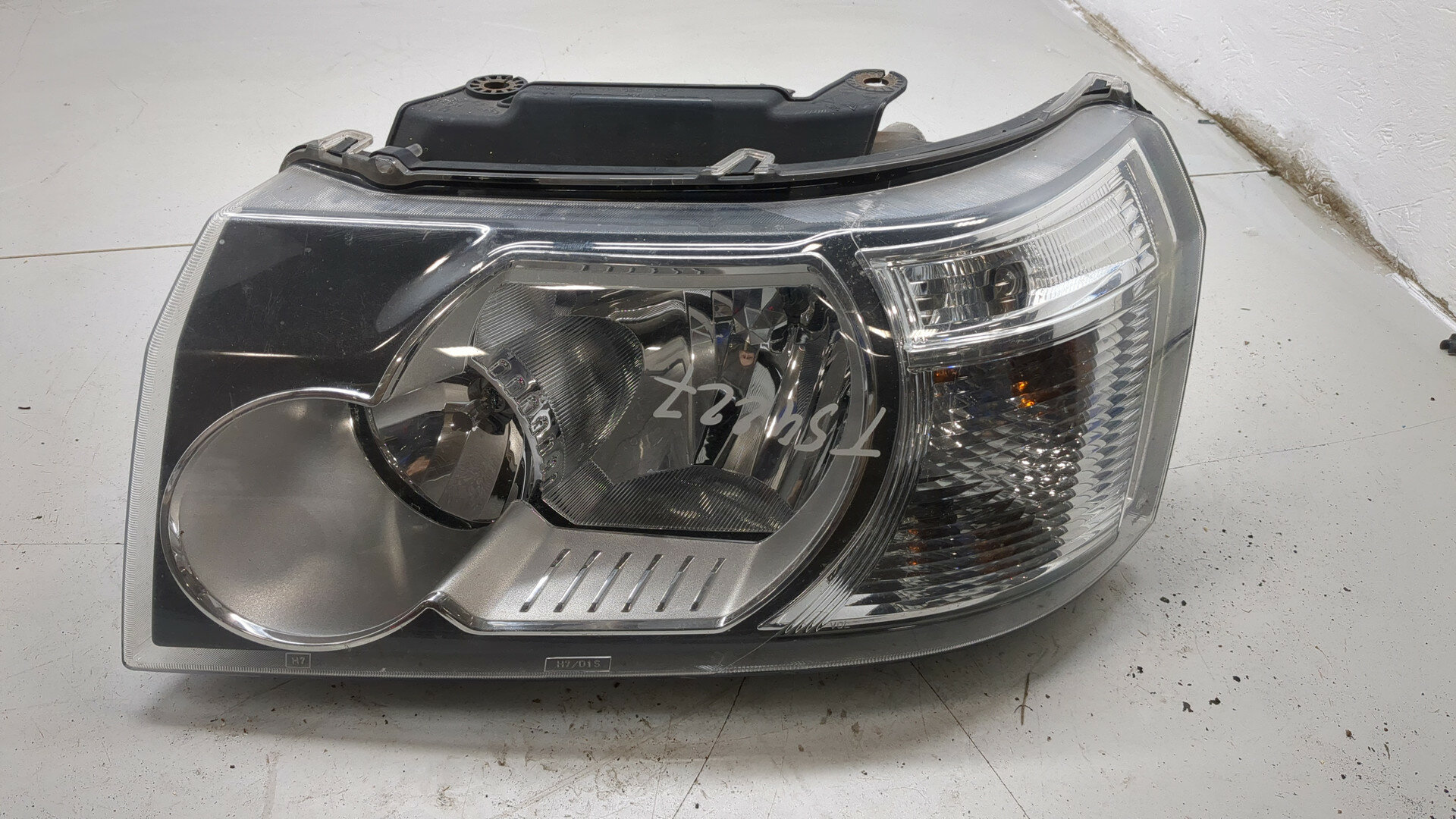 Фара (передняя) левая Land Rover Freelander 2 Б/У