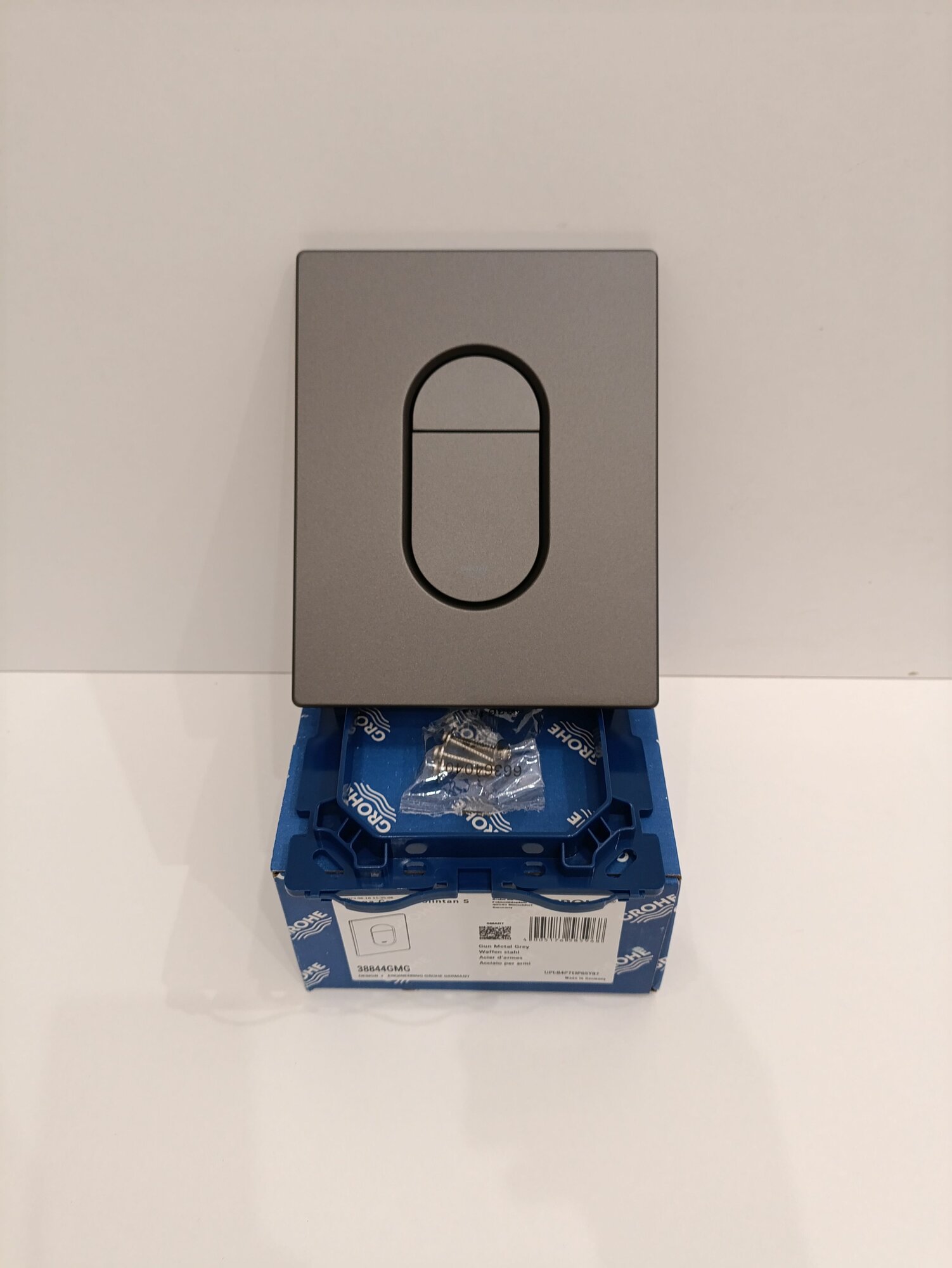 Кнопка смыва Grohe Arena 38844GMG (оружейная сталь)