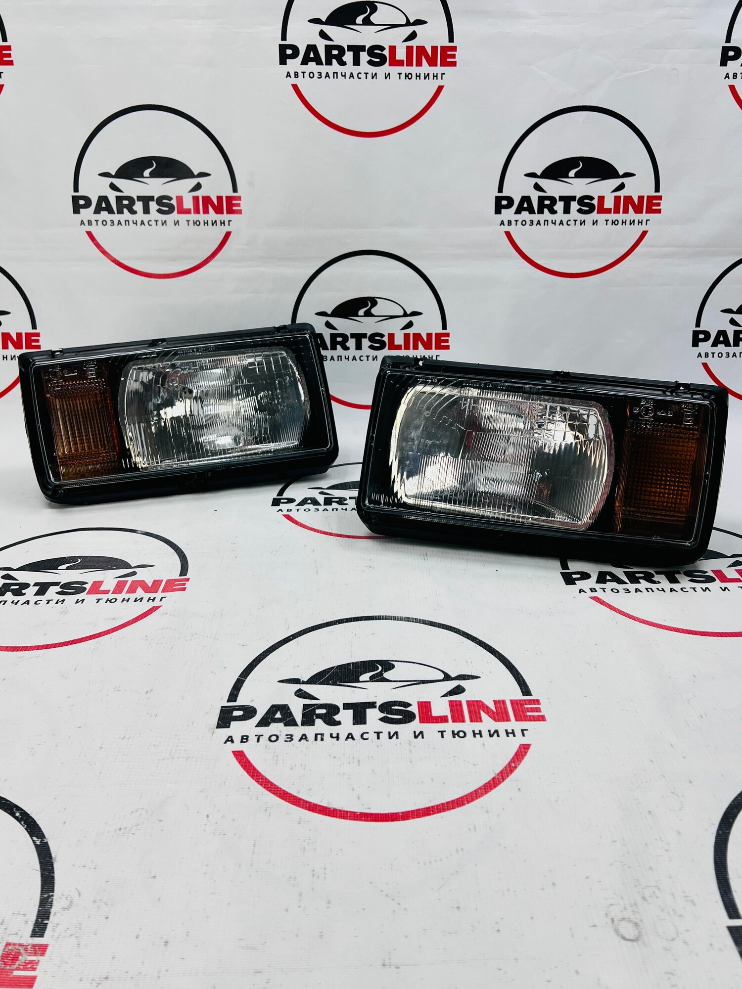 Фары передние ВАЗ 2105, 2107 стандарт с оранжевым поворотником