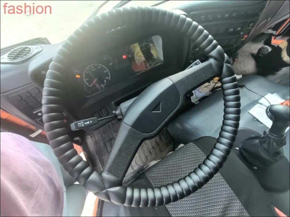 Оплетка на руль леской на Камаз чёрная монолитная (диаметр руля 50-51)