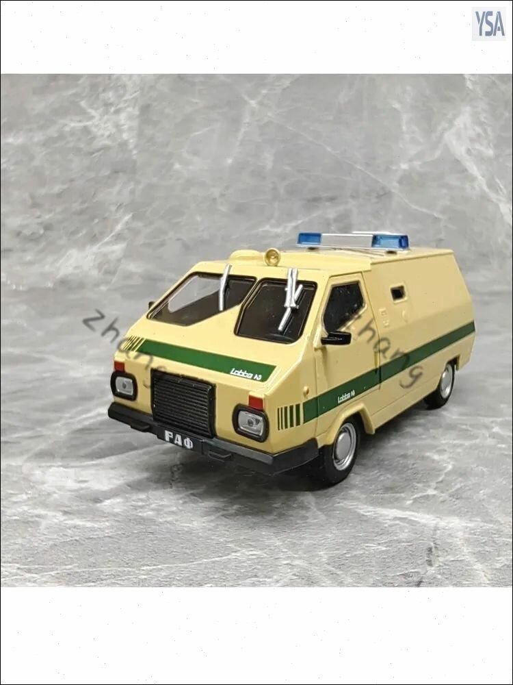 Коллекционный автомобиль (модель) RAF-LABBE deposit money carrier 1:43 11см