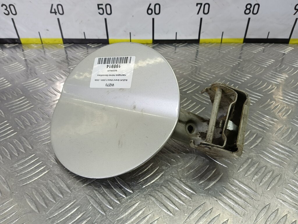 Накладка лючка бензобака Б/У для SUZUKI Grand Vitara II (2005—2008) 6432064J00