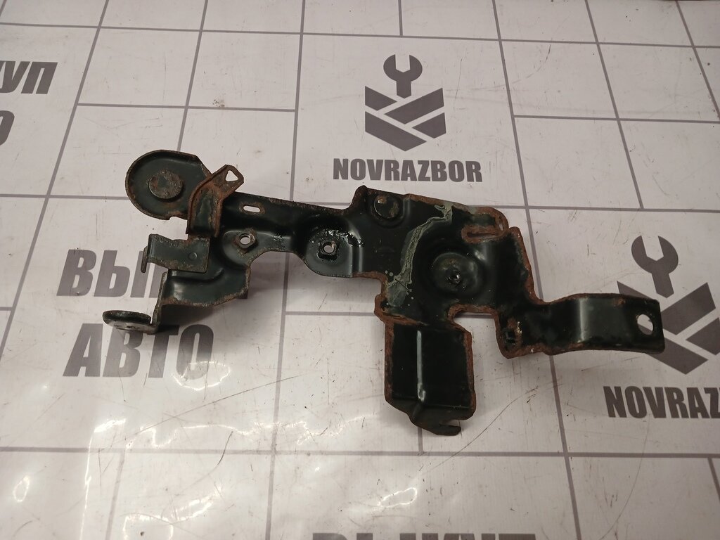 Кронштейн (сопут. товар) Mitsubishi Lancer 10 CX CY 07-17