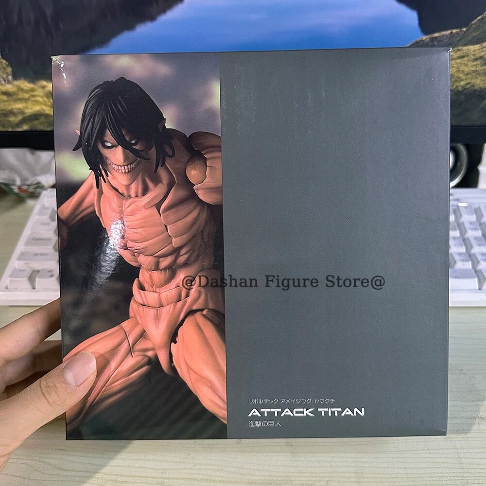 Фигурка Attack on Titan The Armored Titan Bandai Founding With Box