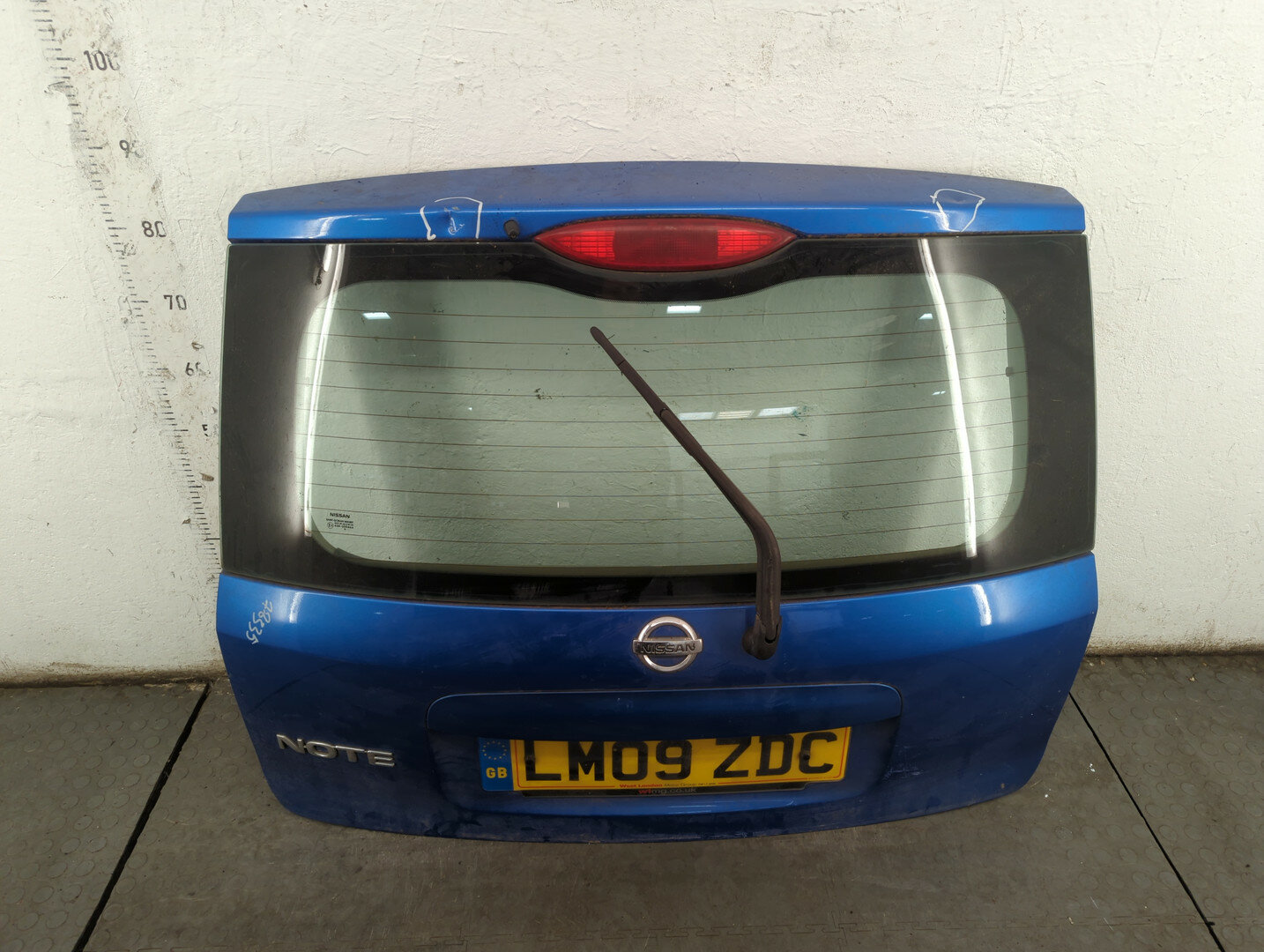 Крышка (дверь) багажника Nissan Note E11 Б/У