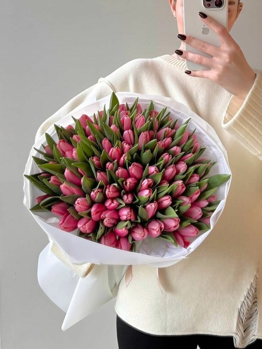 Букет из 101 тюльпана