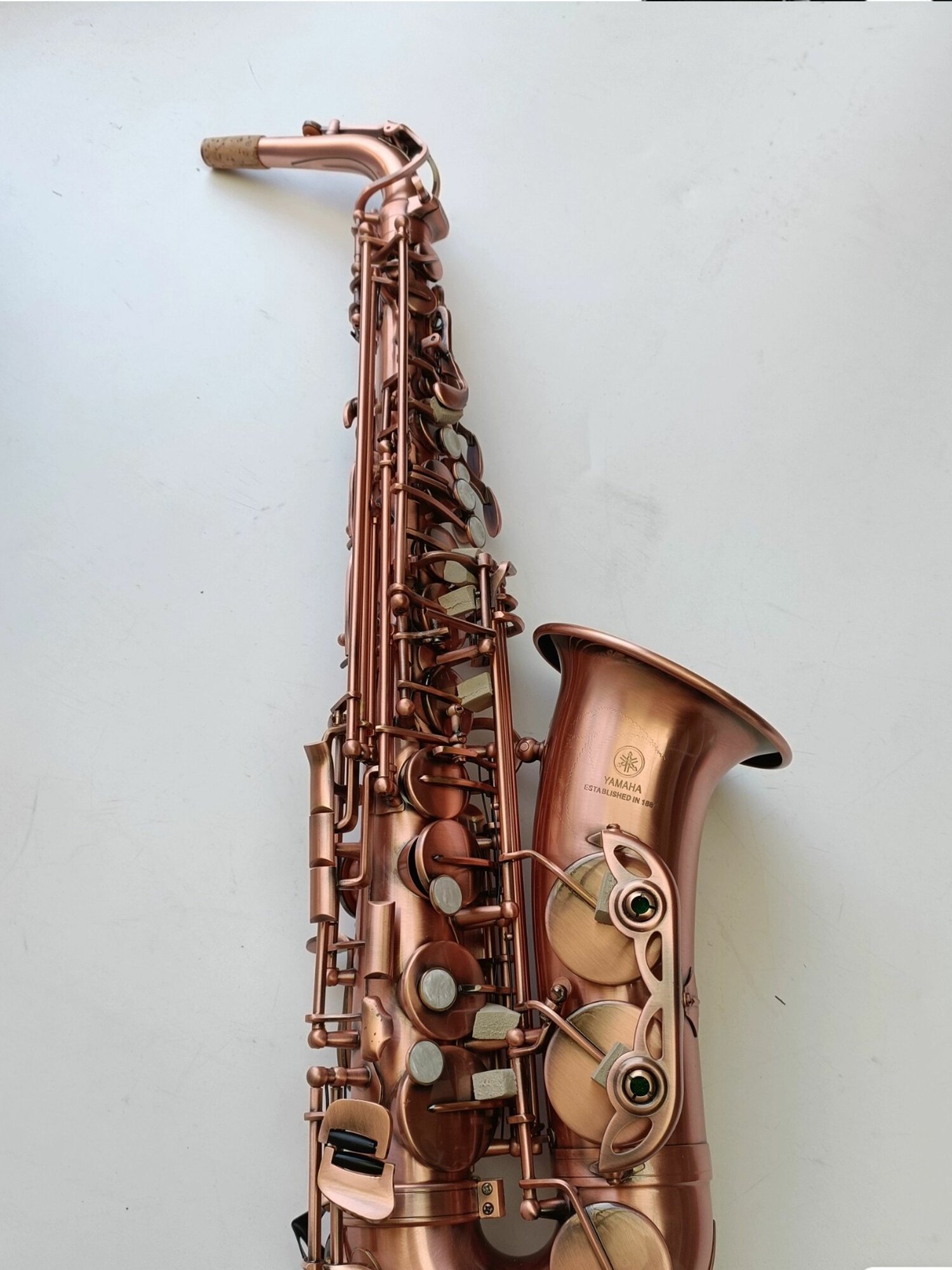 Новый альт-саксофон 380Eb с красным антикварным покрытием, ручной резьбой, натуральными раковинными клавишами, с футляром