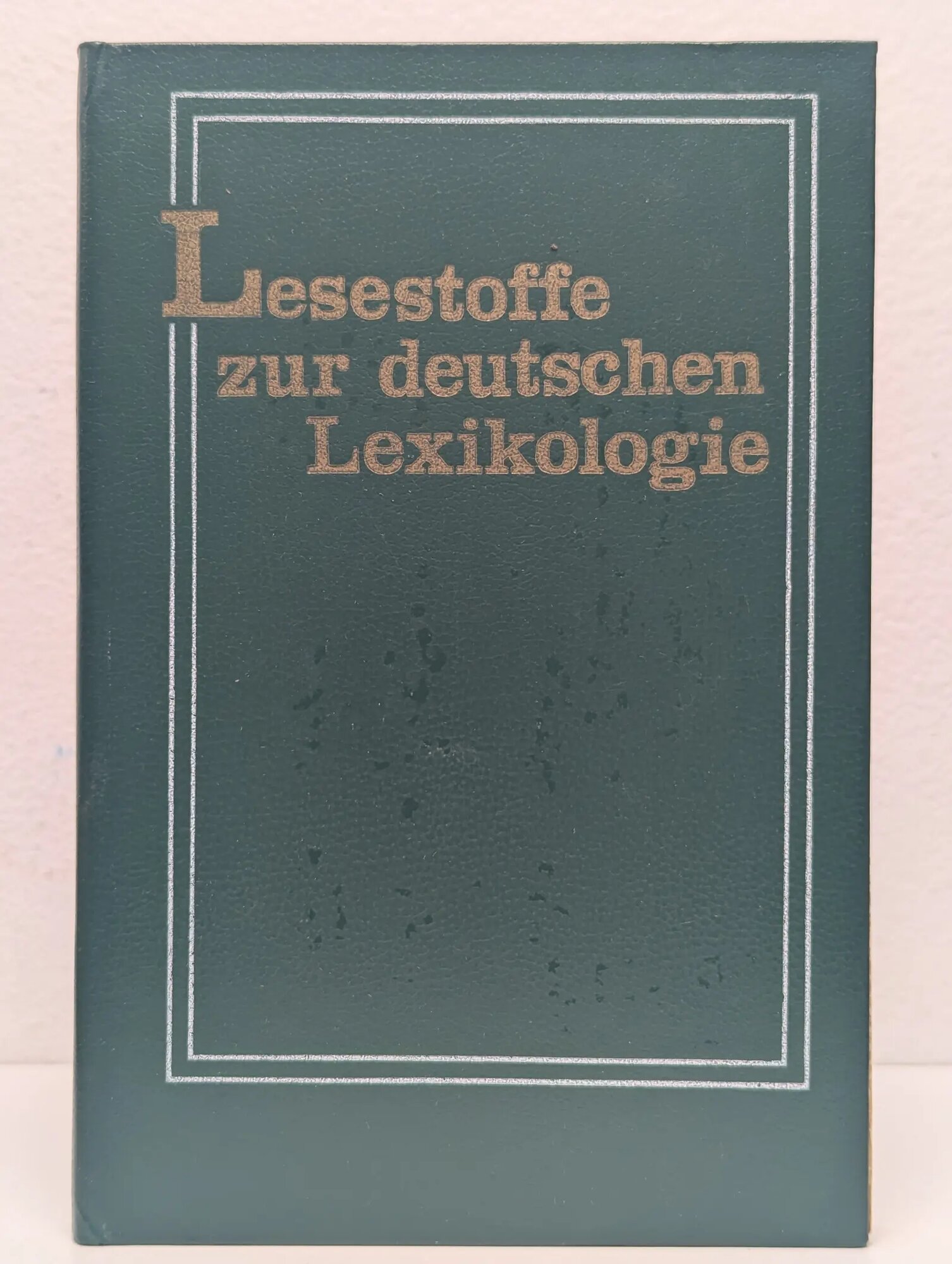 Lesestoffe zur deutschen Lexikologie Искоз Ася Марковна, Ленкова Аделанда Фальковна 1985