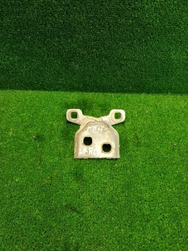 Петля двери передней правой Лада Ларгус Б/У с пробегом