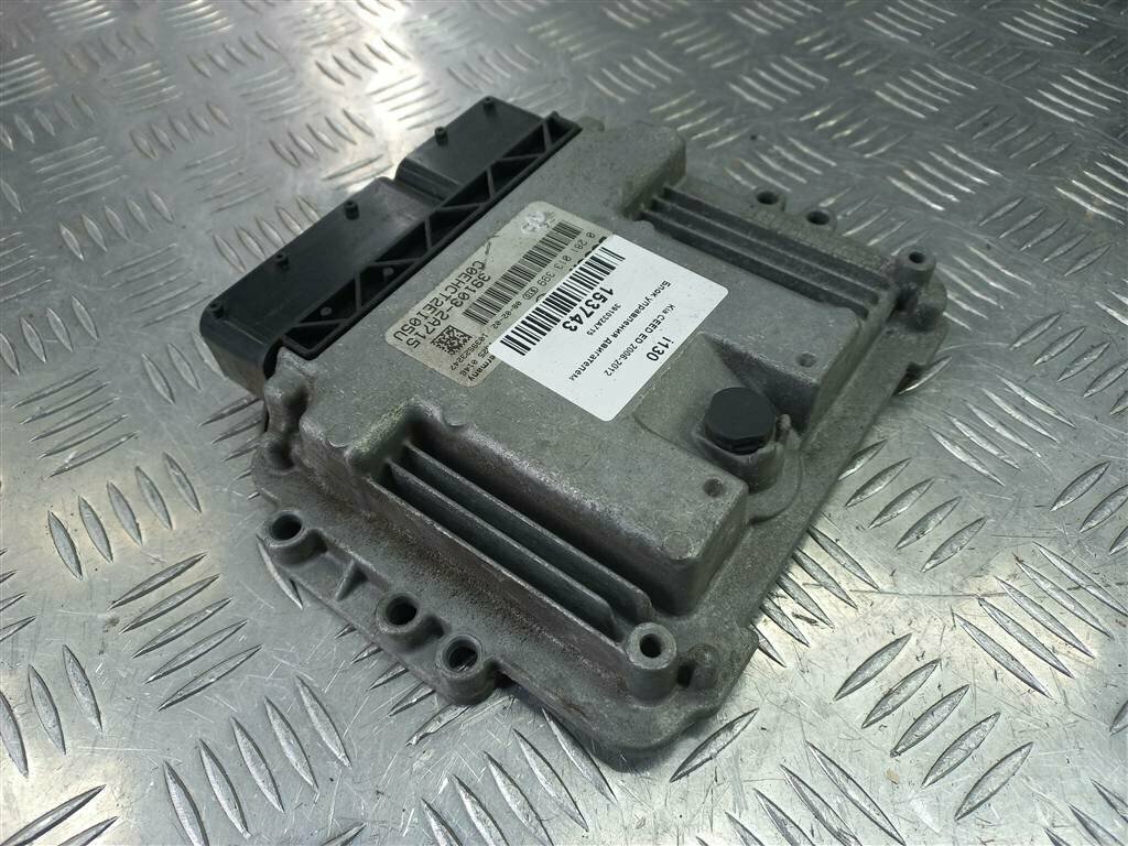 Блок управления двигателем Б/У для Kia Ceed ED (2006—2010) 391032A715