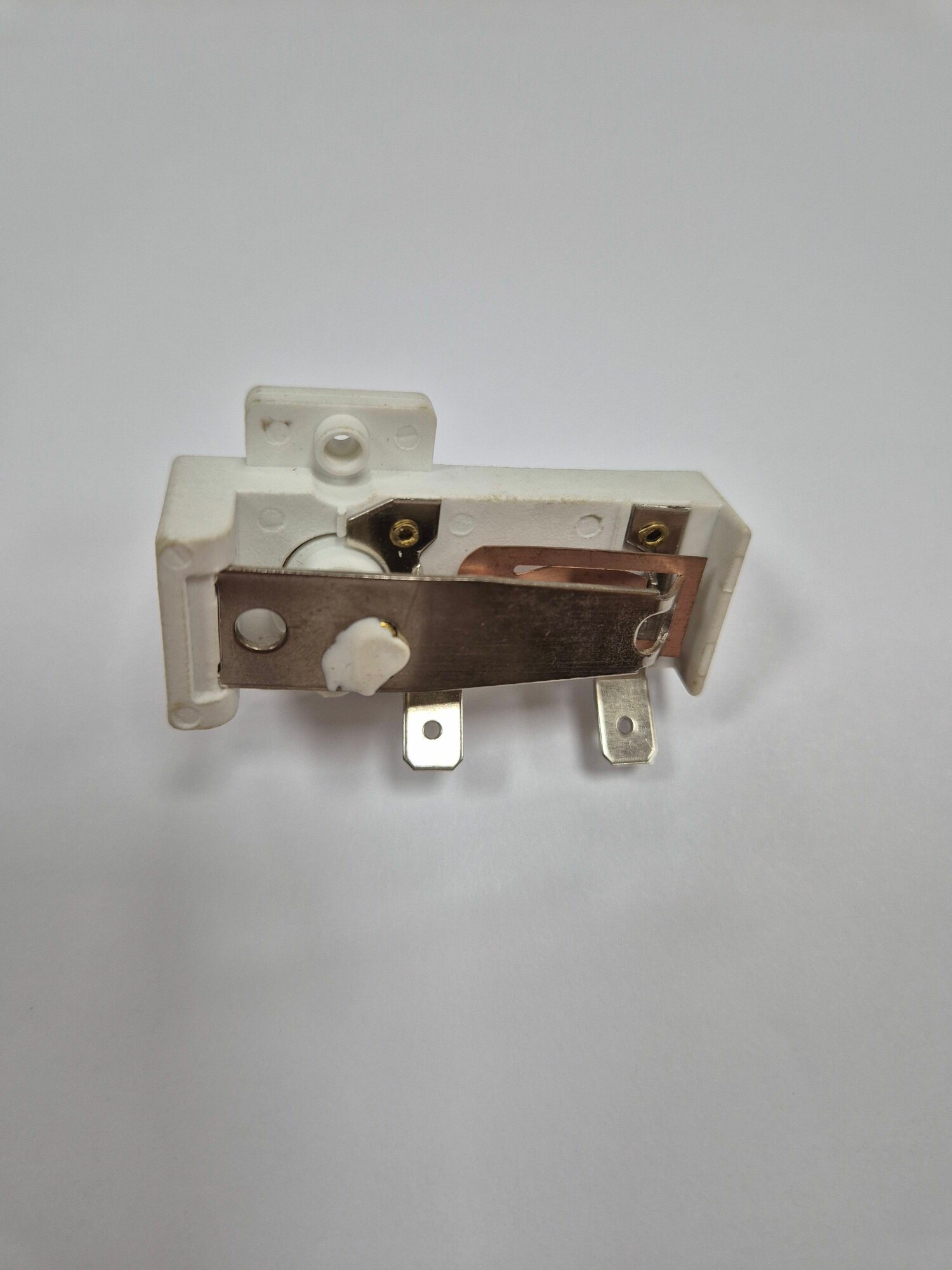 ЭлектроРадиатор масляный термостат (16А/250В) (90С)