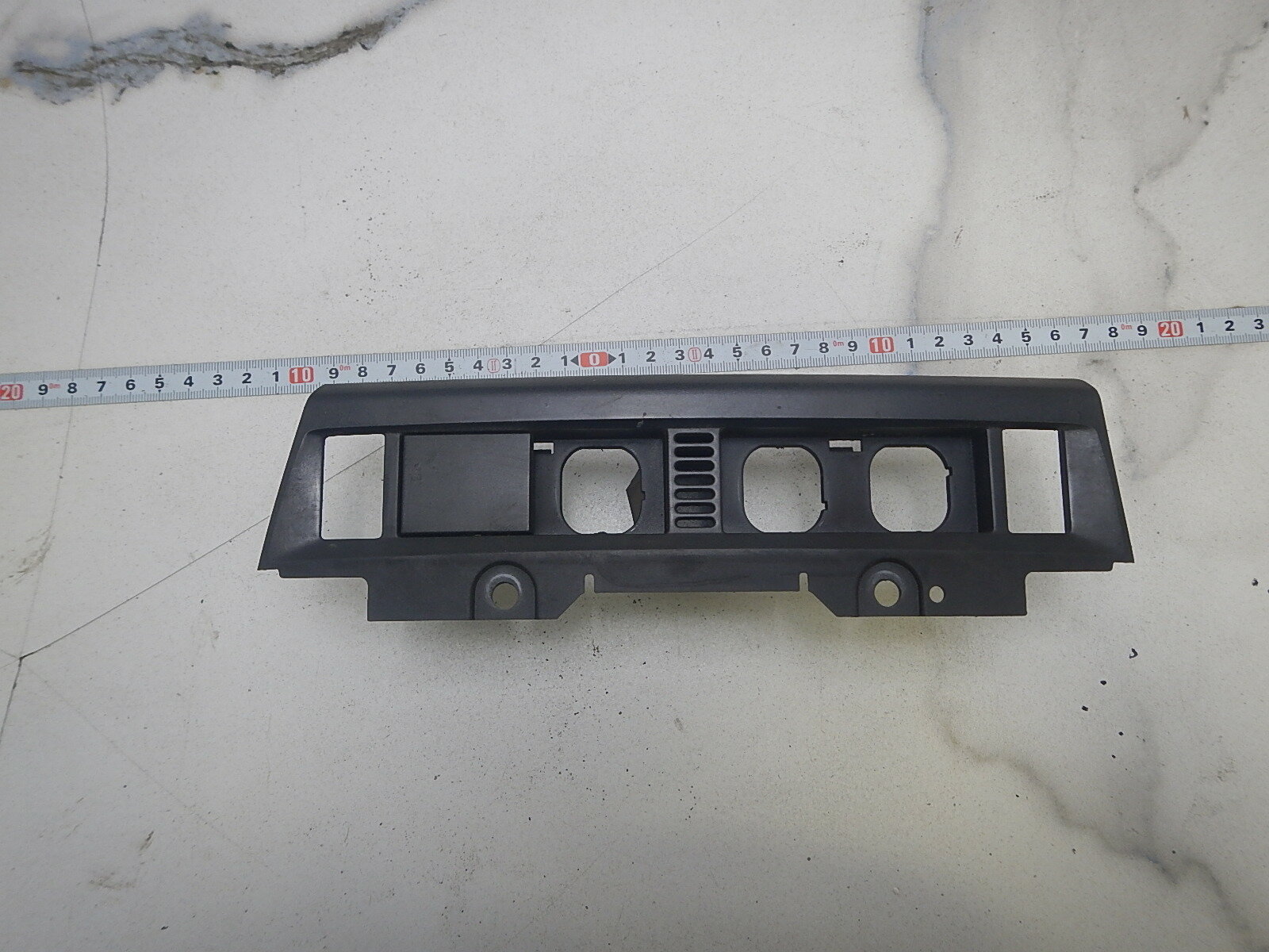Б/У Накладка декоративная, Ford (Форд)-FOCUS 2 (05-08) FORD FOCUS 2 (05-08) Потертости. 636464 FORD арт. 4M5113D734AD
