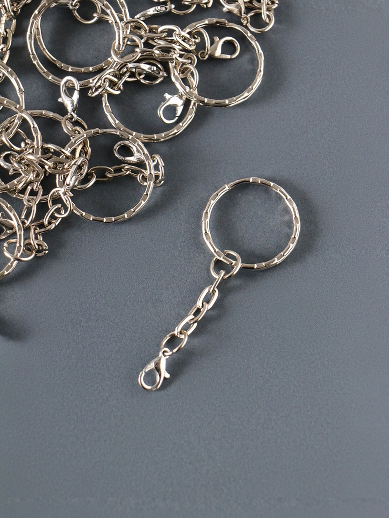 Кольцо для брелока на цепочке с карабином 6.5 см, d=2.3 см, карабин 1.3 см, набор 20 шт.