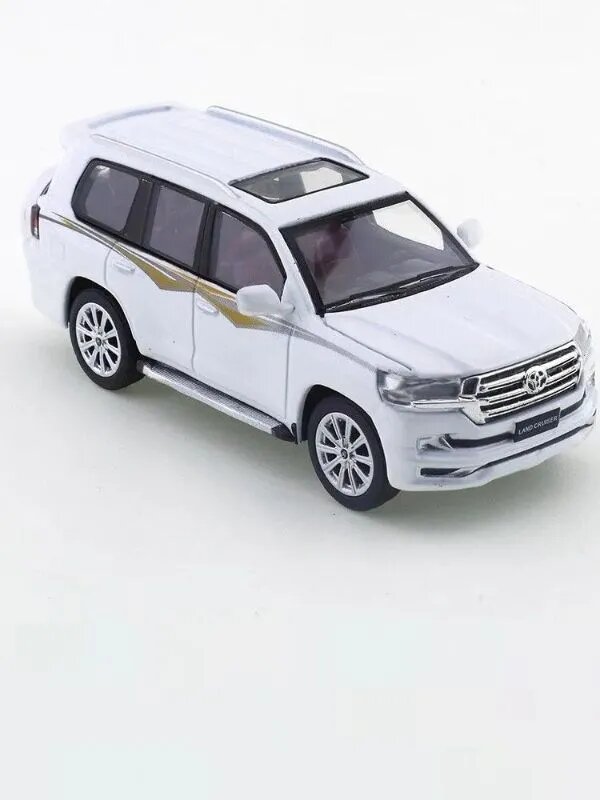 Машинка Masdi Toyota Land Cruiser LC200 белый, масштаб 1:64, инерционный механизм, открывающиеся элементы