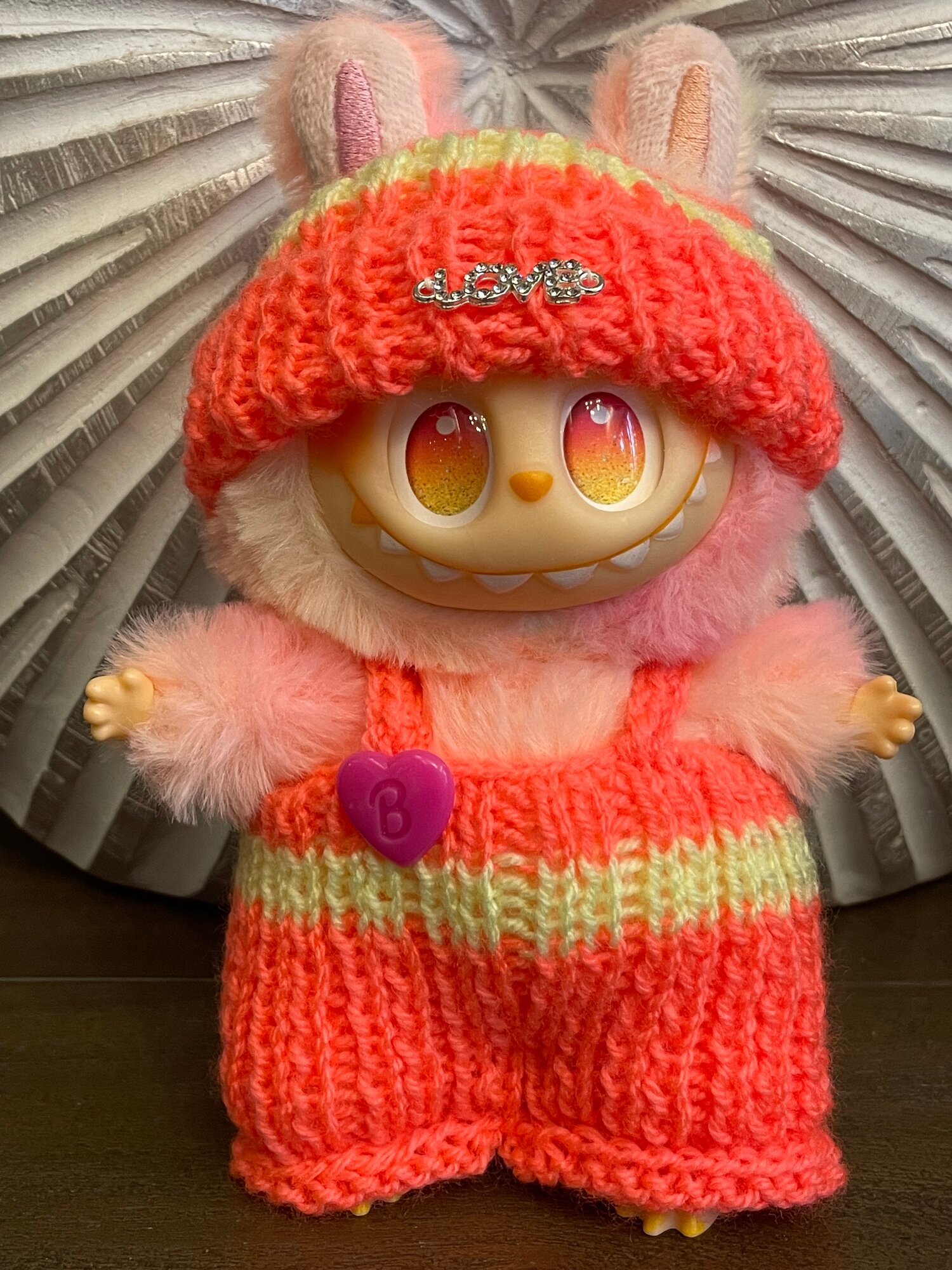 Лабубу мягкая игрушка брелок Labubu Love 17см