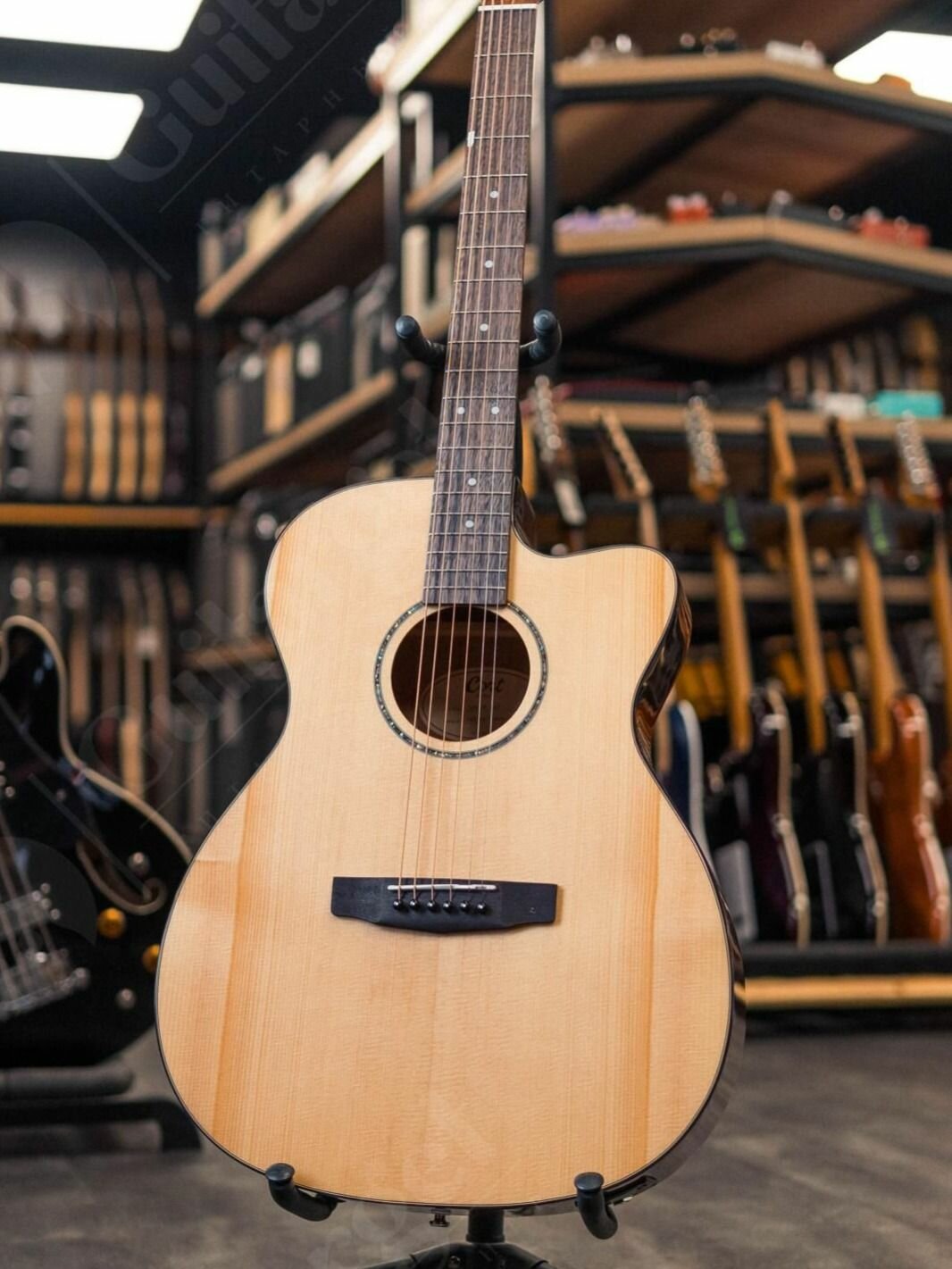 Cort L60CE-NAT Электроакустическая гитара