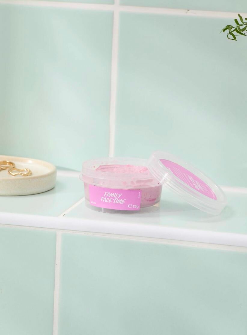 LUSH Маска для лица Family Mask 75г