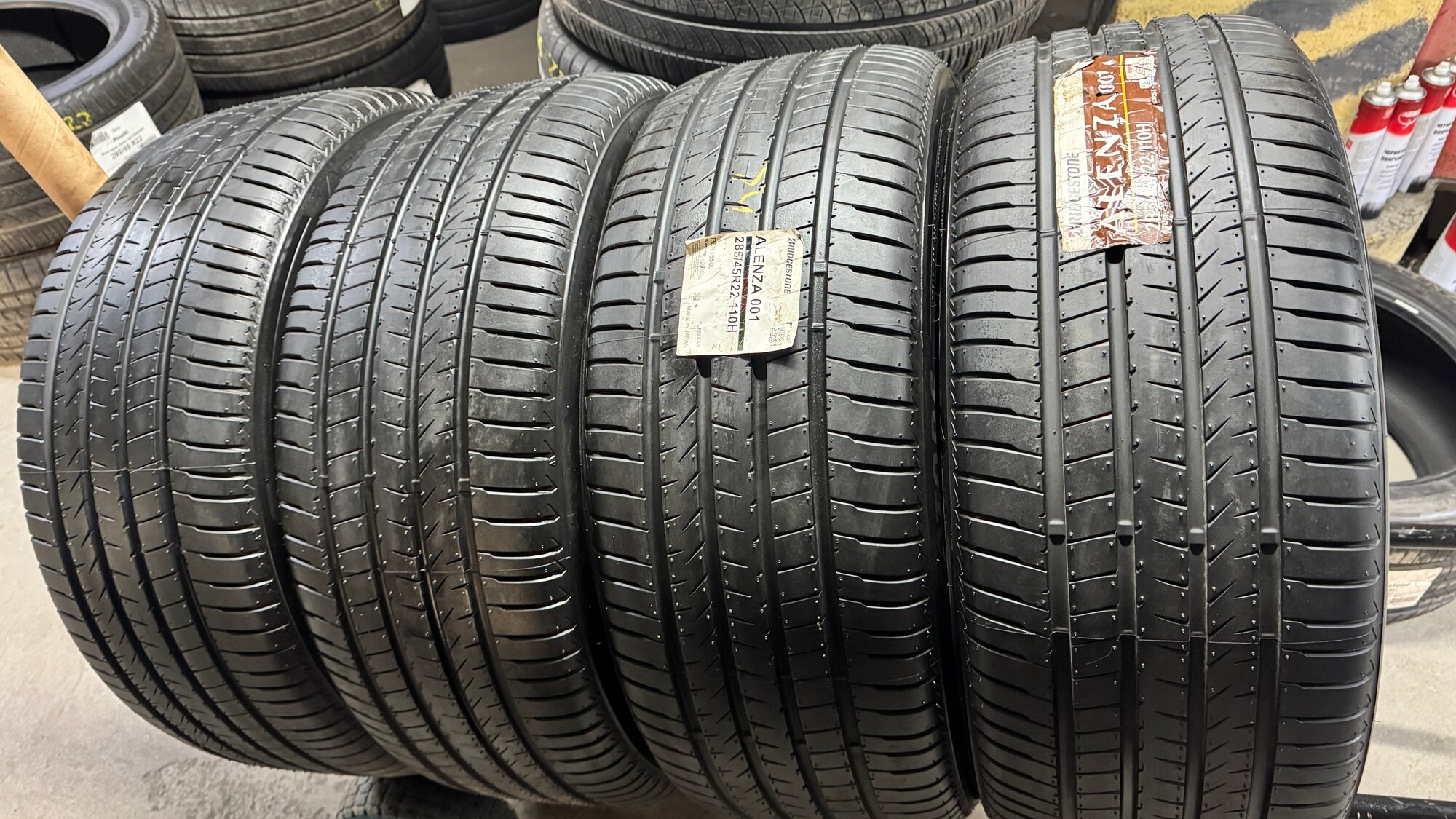 Bridgestone Alenza 001 285/45 R22 109H