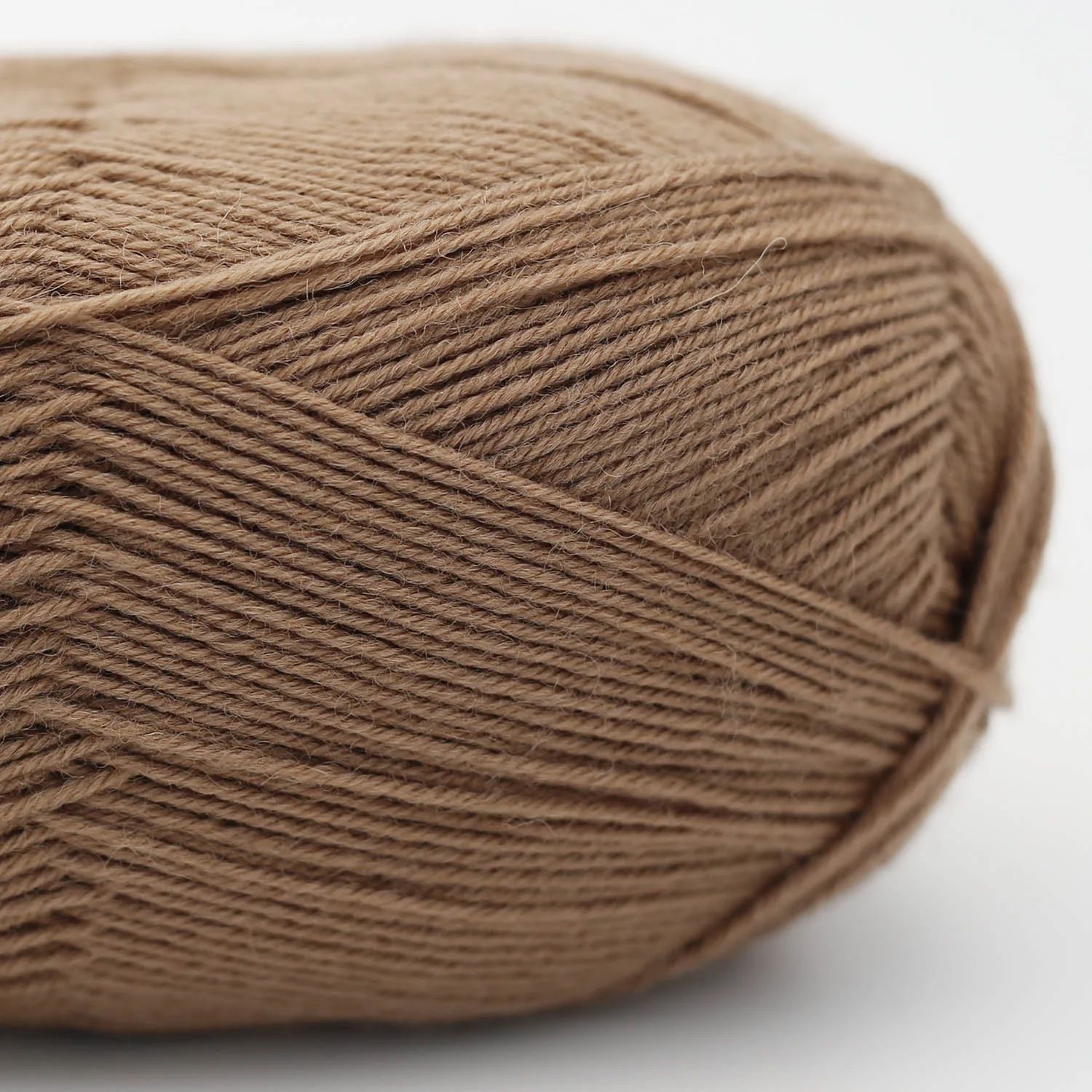 Носочная пряжа Kremke Sole Mate 4ply (43 Ореховый/Walnut Brown) 1 моток 100 г/420 м