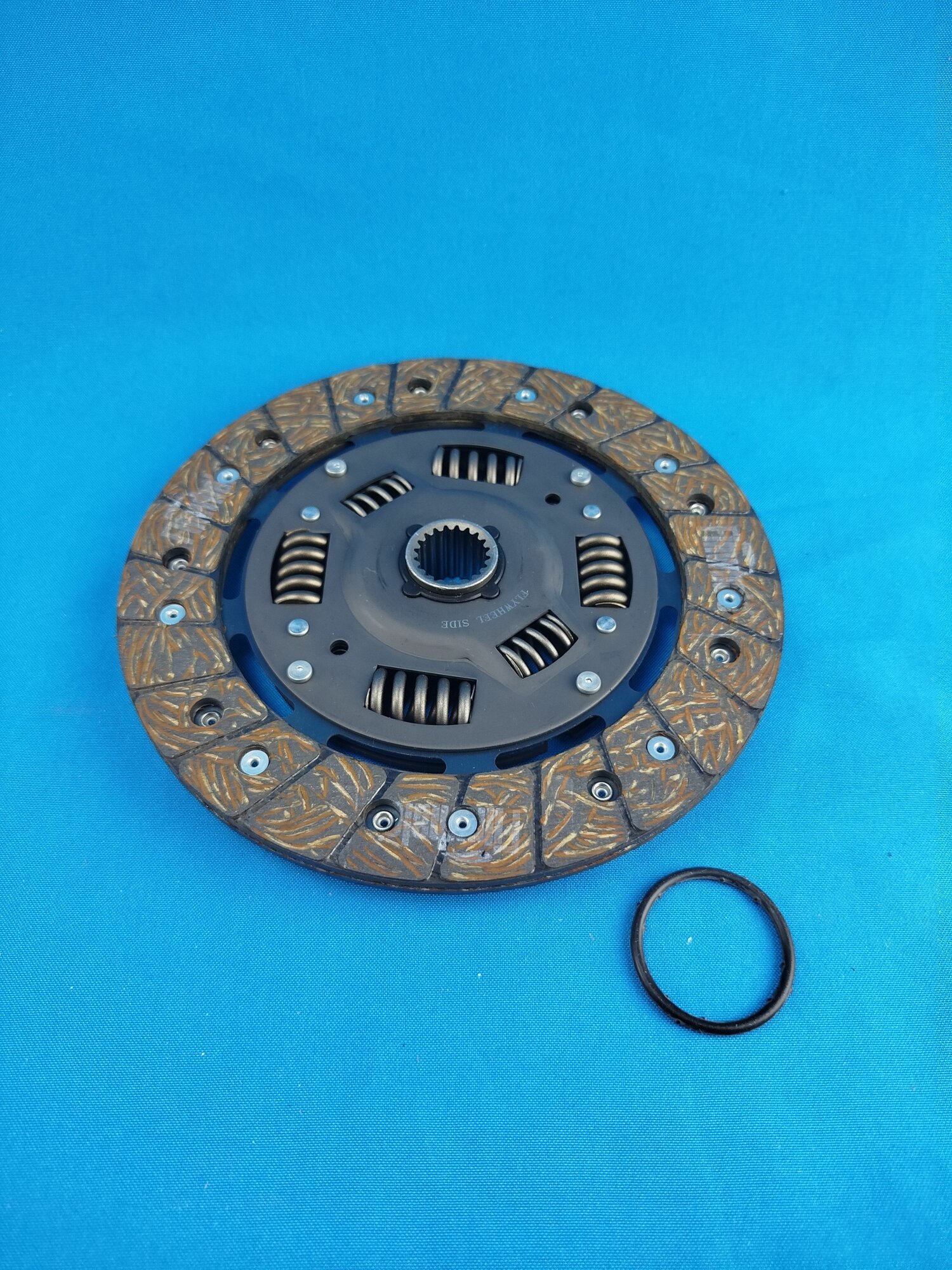 Диск сцепления ведомый "Finwhale" для автомобилей ВАЗ 2110-12, Калина, Приора